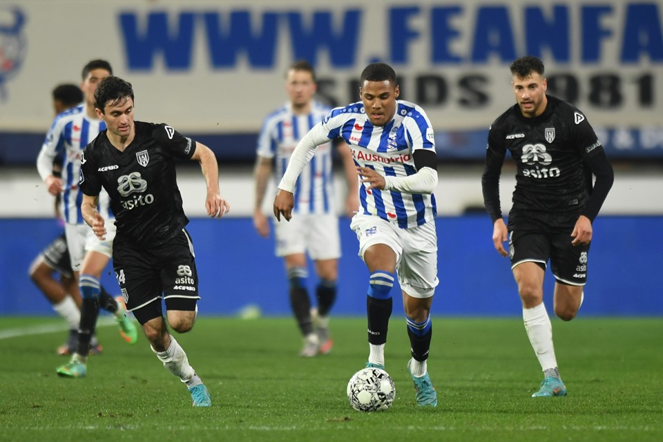 Sarr leidt sc Heerenveen naar langverwachte zege Sarr leidt sc Heerenveen naar langverwachte zege